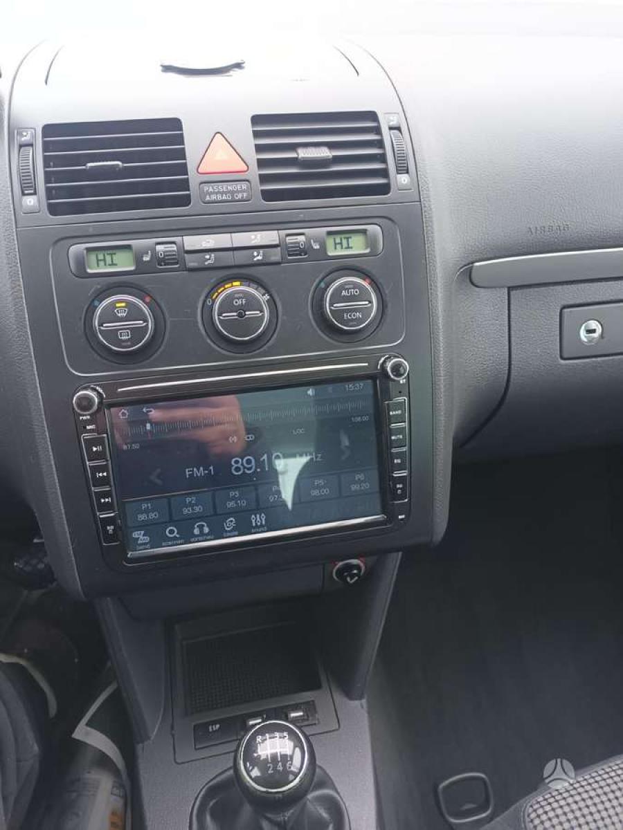 Melns Volkswagen Touran 2004 Marijampole, ar dzinēja tilpumu 1.97 L un nobraukumu 315 tūkst. km par 2150 €, foto 13 vietnē AUTOMOTO.COM.LV