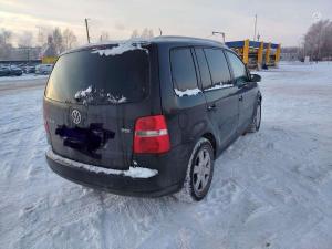 Black Volkswagen Touran 2004 in Panevezys, with an engine capacity of 1.97 L and mileage of 364 thousand km for 1600 €, photo 3 on AUTOMOTO.COM.LV