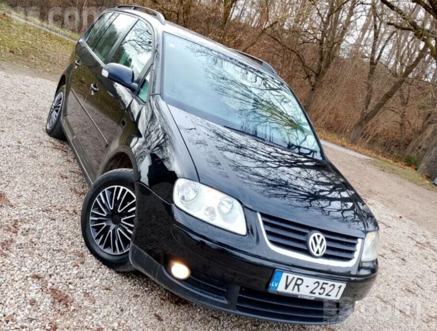 Black Volkswagen Touran 2004 in Tukums, with an engine capacity of 1.90 L and mileage of 0 thousand km for 1250 €, photo 1 on AUTOMOTO.COM.LV
