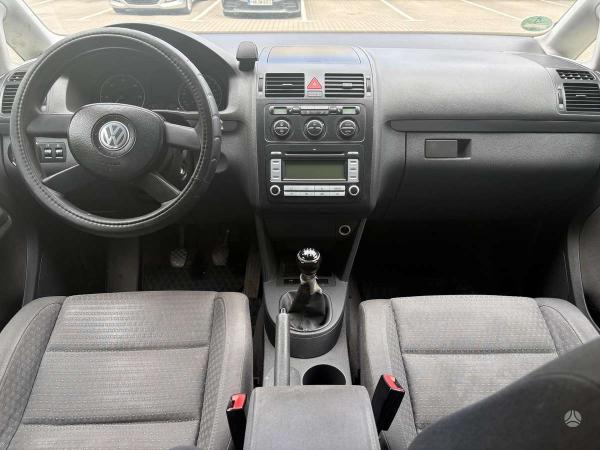 Black Volkswagen Touran 2004 in Marijampole, with an engine capacity of 1.90 L and mileage of 333 thousand km for 1600 €, photo 7 on AUTOMOTO.COM.LV