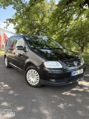 Black Volkswagen Touran 2004 in Alytus, with an engine capacity of 2.00 L and mileage of 360 thousand km for 2200 €, photo  on AUTOMOTO.COM.LV