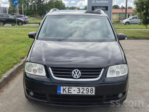 Black Volkswagen Touran 2004 in Riga, with an engine capacity of 1.60 L and mileage of 290 thousand km for 2200 €, photo 6 on AUTOMOTO.COM.LV