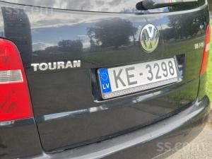Black Volkswagen Touran 2004 in Riga, with an engine capacity of 1.60 L and mileage of 290 thousand km for 2200 €, photo 7 on AUTOMOTO.COM.LV