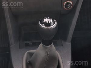 Black Volkswagen Touran 2004 in Riga, with an engine capacity of 1.60 L and mileage of 290 thousand km for 2200 €, photo 10 on AUTOMOTO.COM.LV