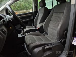 Black Volkswagen Touran 2004 in Riga, with an engine capacity of 1.60 L and mileage of 290 thousand km for 2200 €, photo 19 on AUTOMOTO.COM.LV
