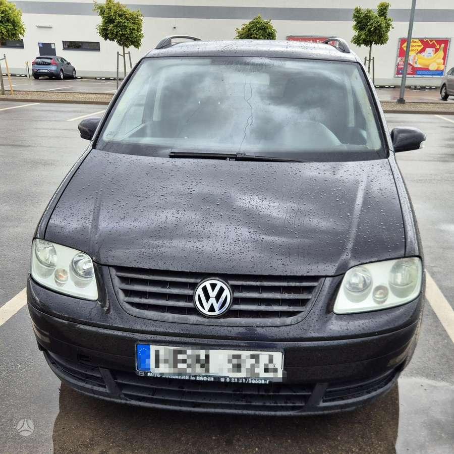 Черный Фольксваген Туран 2004 в Алитус, объемом двигателя 1.90 л и пробегом 355 тыс. км за 700 €, фото 3 на AUTOMOTO.COM.LV