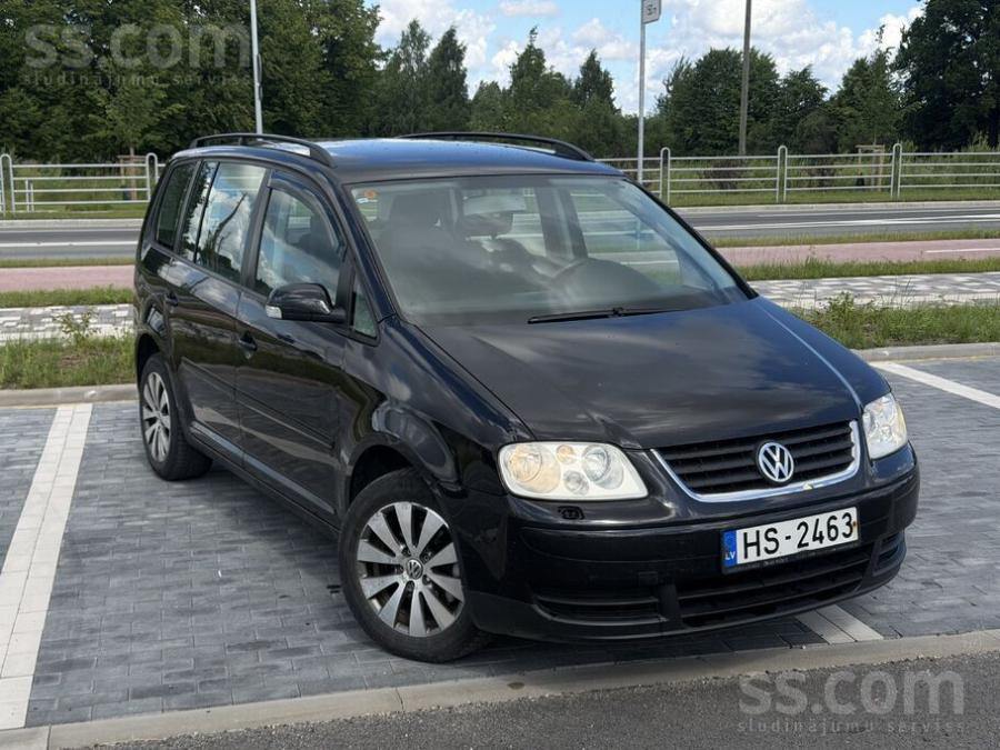 Melns Volkswagen Touran 2004 Jelgava, ar dzinēja tilpumu 1.90 L un nobraukumu 315 tūkst. km par 1800 €, foto 1 vietnē AUTOMOTO.COM.LV