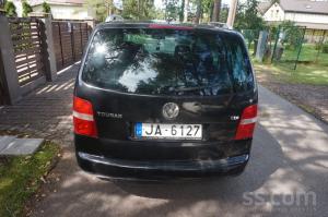 Melns Volkswagen Touran 2004 Jūrmala, ar dzinēja tilpumu 2.00 L un nobraukumu 373 tūkst. km par 799 €, foto 10 vietnē AUTOMOTO.COM.LV
