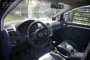 Melns Volkswagen Touran 2004 Jūrmala, ar dzinēja tilpumu 2.00 L un nobraukumu 373 tūkst. km par 799 €, foto 12 vietnē AUTOMOTO.COM.LV