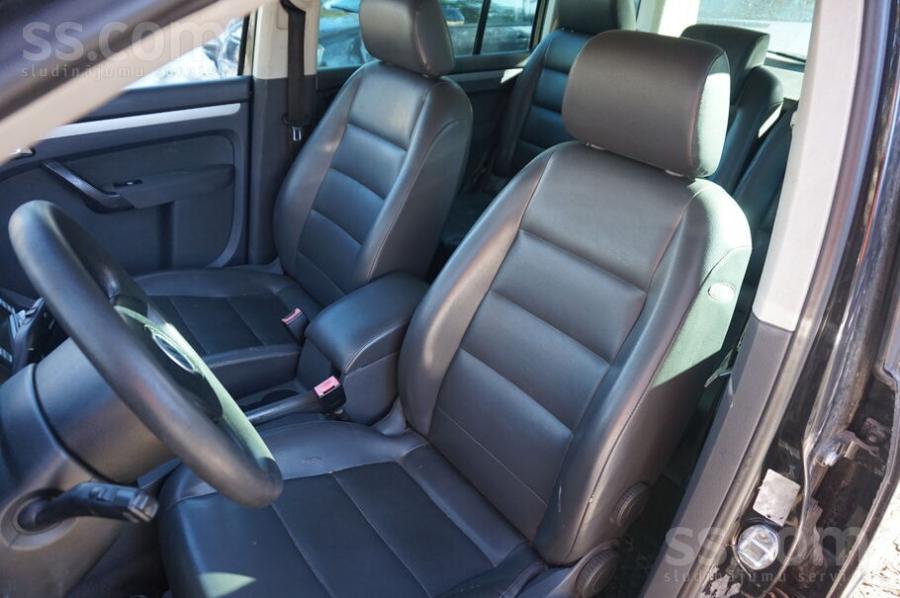 Melns Volkswagen Touran 2004 Jūrmala, ar dzinēja tilpumu 2.00 L un nobraukumu 373 tūkst. km par 799 €, foto 13 vietnē AUTOMOTO.COM.LV