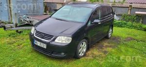 Black Volkswagen Touran 2004 in Riga, with an engine capacity of 2.00 L and mileage of 466 thousand km for 2050 €, photo  on AUTOMOTO.COM.LV