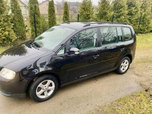 Melns Volkswagen Touran 2005 Rēzekne, ar dzinēja tilpumu 1.90 L un nobraukumu 349 tūkst. km par 2950 €, foto 4 vietnē AUTOMOTO.COM.LV