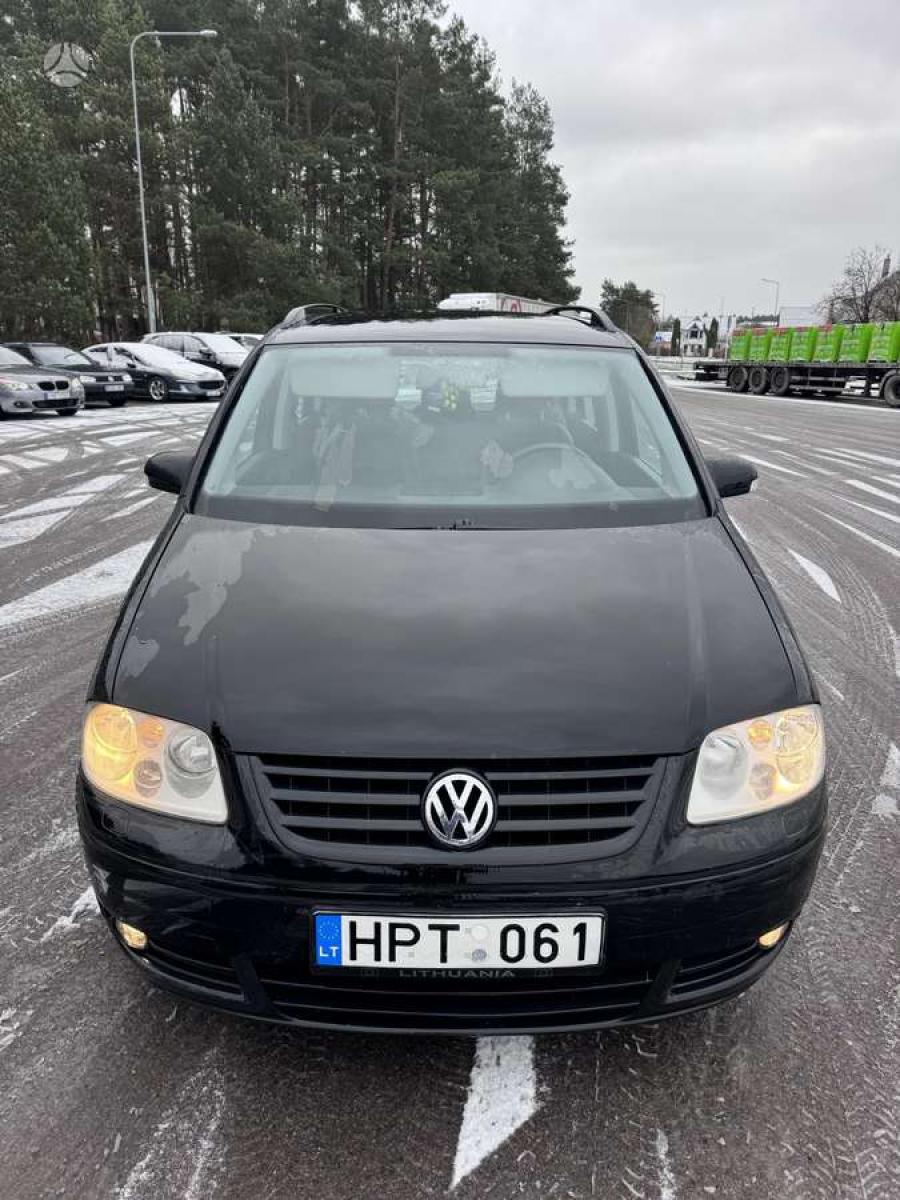 Melns Volkswagen Touran 2005 Viļņa, ar dzinēja tilpumu 1.90 L un nobraukumu 280 tūkst. km par 1850 €, foto 1 vietnē AUTOMOTO.COM.LV