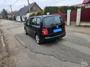 Black Volkswagen Touran 2005 in Vilkaviskis, with an engine capacity of 1.90 L and mileage of 3 thousand km for 1400 €, photo  on AUTOMOTO.COM.LV
