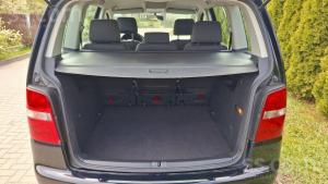 Melns Volkswagen Touran 2005 Valmiera, ar dzinēja tilpumu 1.90 L un nobraukumu 294 tūkst. km par 3100 €, foto 8 vietnē AUTOMOTO.COM.LV