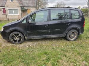 Melns Volkswagen Touran 2005 Rokiškis, ar dzinēja tilpumu 1.90 L un nobraukumu 605 tūkst. km par 500 €, foto 7 vietnē AUTOMOTO.COM.LV