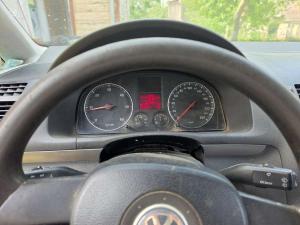 Melns Volkswagen Touran 2005 Rokiškis, ar dzinēja tilpumu 1.90 L un nobraukumu 605 tūkst. km par 500 €, foto 9 vietnē AUTOMOTO.COM.LV