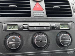 Melns Volkswagen Touran 2005 Klaipėda, ar dzinēja tilpumu 2.00 L un nobraukumu 345 tūkst. km par 1000 €, foto 12 vietnē AUTOMOTO.COM.LV