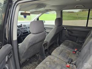 Melns Volkswagen Touran 2005 Plungė, ar dzinēja tilpumu 1.90 L un nobraukumu 308 tūkst. km par 700 €, foto 10 vietnē AUTOMOTO.COM.LV