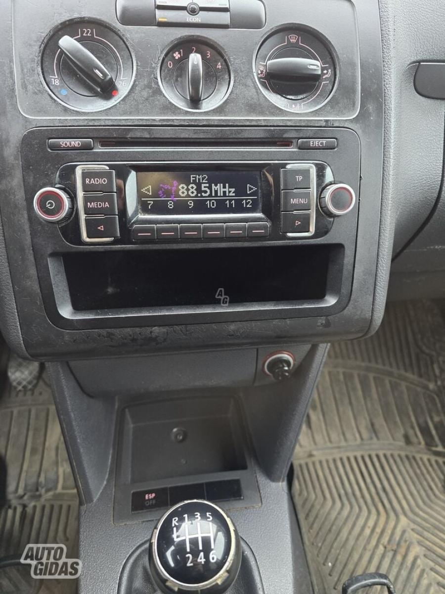 Melns Volkswagen Touran 2005 Plungė, ar dzinēja tilpumu 1.90 L un nobraukumu 308 tūkst. km par 700 €, foto 12 vietnē AUTOMOTO.COM.LV