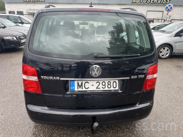 Black Volkswagen Touran 2006 in Riga, with an engine capacity of 2.00 L and mileage of 0 thousand km for 2450 €, photo 3 on AUTOMOTO.COM.LV