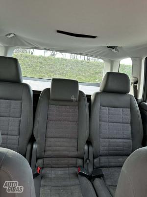 Melns Volkswagen Touran 2006 Viļņa, ar dzinēja tilpumu 1.90 L un nobraukumu 265 tūkst. km par 2350 €, foto 9 vietnē AUTOMOTO.COM.LV