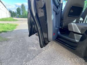 Black Volkswagen Touran 2006 in Daugavpils, with an engine capacity of 1.90 L and mileage of 287 thousand km for 2649 €, photo 27 on AUTOMOTO.COM.LV
