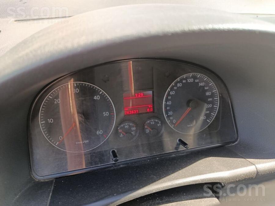 Melns Volkswagen Touran 2006 Rīga, ar dzinēja tilpumu 1.90 L un nobraukumu 264 tūkst. km par 1350 €, foto 14 vietnē AUTOMOTO.COM.LV
