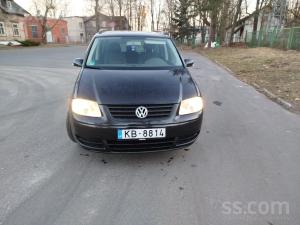 Melns Volkswagen Touran 2006 Rīga, ar dzinēja tilpumu 1.90 L un nobraukumu 306 tūkst. km par 1200 €, foto 3 vietnē AUTOMOTO.COM.LV