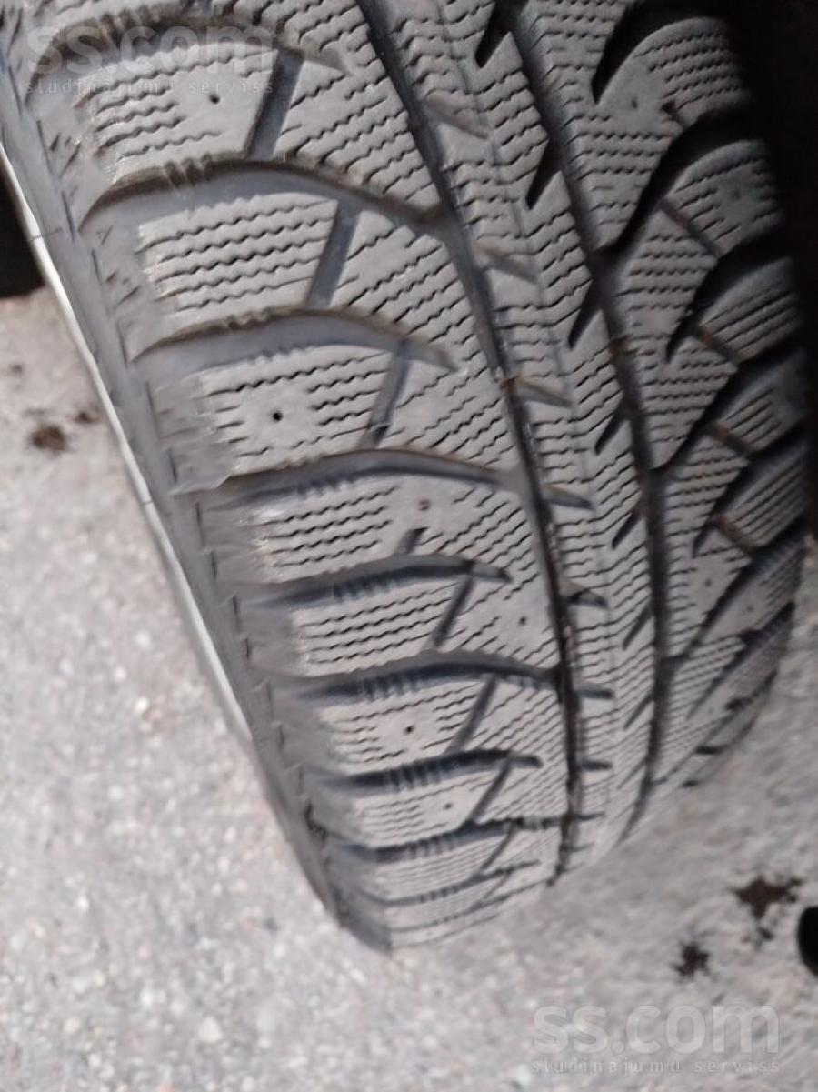 Melns Volkswagen Touran 2006 Rīga, ar dzinēja tilpumu 1.90 L un nobraukumu 306 tūkst. km par 1200 €, foto 6 vietnē AUTOMOTO.COM.LV
