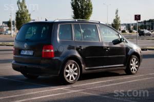 Melns Volkswagen Touran 2006 Rīga, ar dzinēja tilpumu 2.00 L un nobraukumu 439 tūkst. km par 1890 €, foto 6 vietnē AUTOMOTO.COM.LV