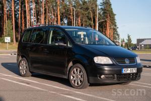 Melns Volkswagen Touran 2006 Rīga, ar dzinēja tilpumu 2.00 L un nobraukumu 439 tūkst. km par 1890 €, foto 8 vietnē AUTOMOTO.COM.LV