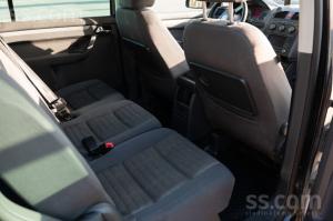 Melns Volkswagen Touran 2006 Rīga, ar dzinēja tilpumu 2.00 L un nobraukumu 439 tūkst. km par 1890 €, foto 10 vietnē AUTOMOTO.COM.LV