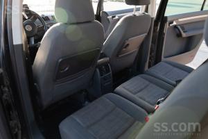 Melns Volkswagen Touran 2006 Rīga, ar dzinēja tilpumu 2.00 L un nobraukumu 439 tūkst. km par 1890 €, foto 11 vietnē AUTOMOTO.COM.LV