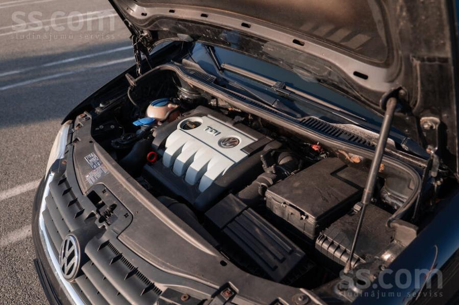 Melns Volkswagen Touran 2006 Rīga, ar dzinēja tilpumu 2.00 L un nobraukumu 439 tūkst. km par 1890 €, foto 14 vietnē AUTOMOTO.COM.LV