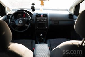 Melns Volkswagen Touran 2006 Rīga, ar dzinēja tilpumu 2.00 L un nobraukumu 439 tūkst. km par 1890 €, foto 16 vietnē AUTOMOTO.COM.LV