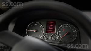 Черный Фольксваген Туран 2006 в Елгава, объемом двигателя 2.00 л и пробегом 300 тыс. км за 2290 €, фото 13 на AUTOMOTO.COM.LV