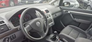 Melns Volkswagen Touran 2006 Kauņa, ar dzinēja tilpumu 1.90 L un nobraukumu 160 tūkst. km par 3250 €, foto 7 vietnē AUTOMOTO.COM.LV