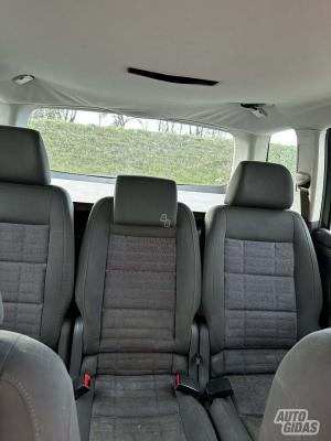 Melns Volkswagen Touran 2006 Viļņa, ar dzinēja tilpumu 1.90 L un nobraukumu 265 tūkst. km par 1600 €, foto 9 vietnē AUTOMOTO.COM.LV