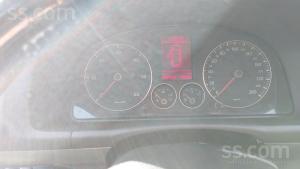 Black Volkswagen Touran 2006 in Ogre, with an engine capacity of 1.90 L and mileage of 360 thousand km for 2450 €, photo 8 on AUTOMOTO.COM.LV