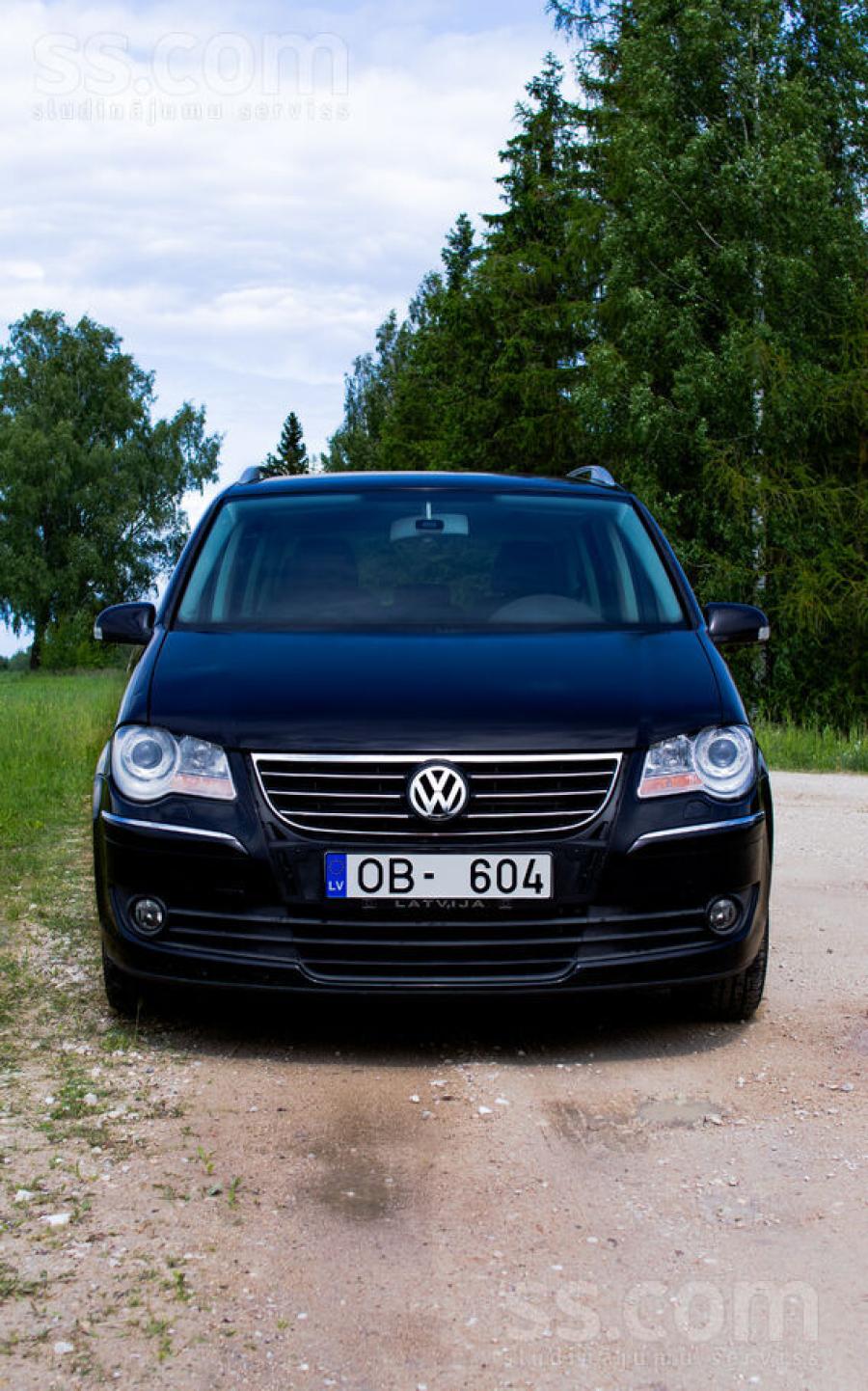 Melns Volkswagen Touran 2007 Jēkabpils, ar dzinēja tilpumu 1.40 L un nobraukumu 199 tūkst. km par 13900 €, foto 2 vietnē AUTOMOTO.COM.LV