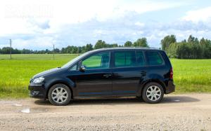 Black Volkswagen Touran 2007 in Jekabpils, with an engine capacity of 1.40 L and mileage of 199 thousand km for 3050 €, photo 3 on AUTOMOTO.COM.LV
