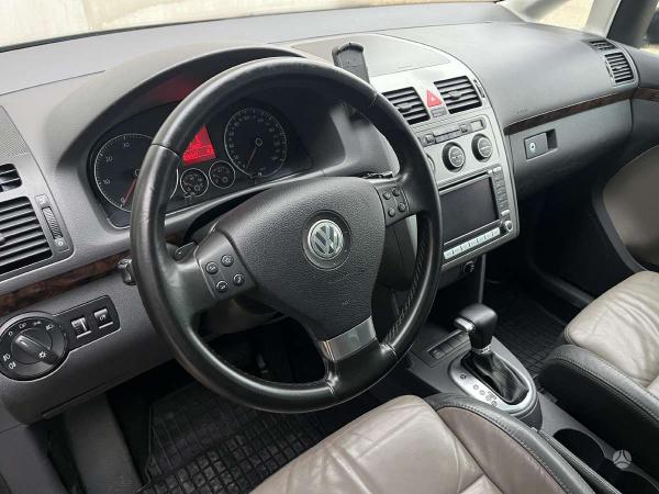 Melns Volkswagen Touran 2007 Kėdainiai, ar dzinēja tilpumu 0.00 L un nobraukumu 285 tūkst. km par 3999 €, foto 10 vietnē AUTOMOTO.COM.LV