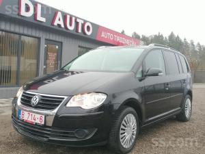 Black Volkswagen Touran 2007 in Valmiera, with an engine capacity of 1.40 L and mileage of 147 thousand km for 4550 €, photo  on AUTOMOTO.COM.LV