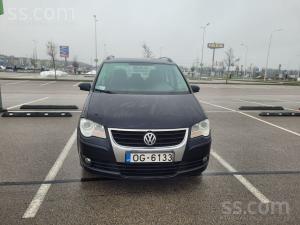 Melns Volkswagen Touran 2007 Rīga, ar dzinēja tilpumu 1.90 L un nobraukumu 349 tūkst. km par 1400 €, foto 6 vietnē AUTOMOTO.COM.LV
