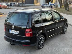 Melns Volkswagen Touran 2007 Rīga, ar dzinēja tilpumu 2.00 L un nobraukumu 346 tūkst. km par 1950 €, foto 4 vietnē AUTOMOTO.COM.LV