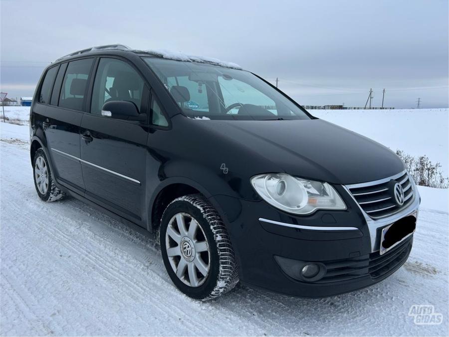 Black Volkswagen Touran 2007 in Kaunas, with an engine capacity of 2.00 L and mileage of 319 thousand km for 2200 €, photo 9 on AUTOMOTO.COM.LV