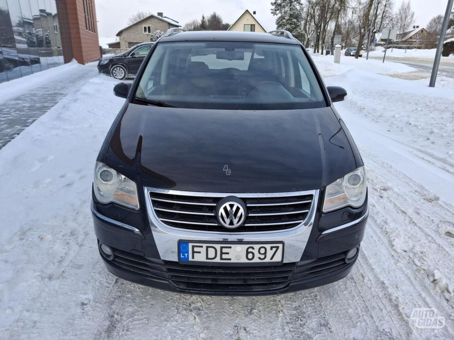 Melns Volkswagen Touran 2007 Utena, ar dzinēja tilpumu 2.00 L un nobraukumu 305 tūkst. km par 2650 €, foto 6 vietnē AUTOMOTO.COM.LV