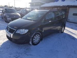 Melns Volkswagen Touran 2007 Kauņa, ar dzinēja tilpumu 1.90 L un nobraukumu 266 tūkst. km par 2550 €, foto 4 vietnē AUTOMOTO.COM.LV
