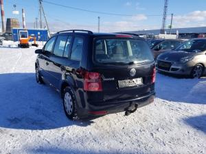 Melns Volkswagen Touran 2007 Kauņa, ar dzinēja tilpumu 1.90 L un nobraukumu 266 tūkst. km par 2550 €, foto 8 vietnē AUTOMOTO.COM.LV